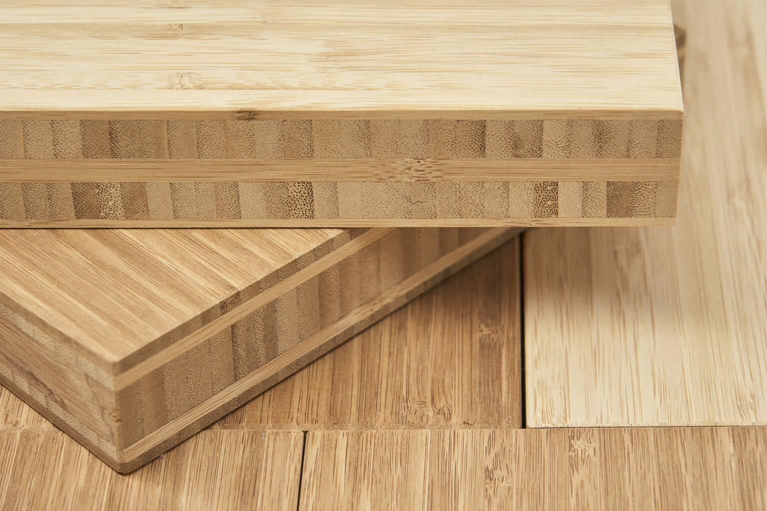 The use of bamboo for interior design projects: solid panels